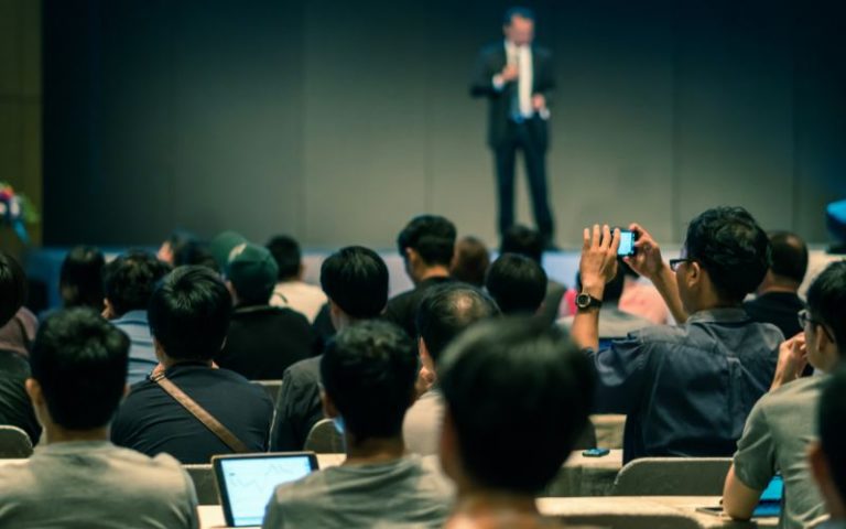 7 Companies With Great Corporate Career Development Programs